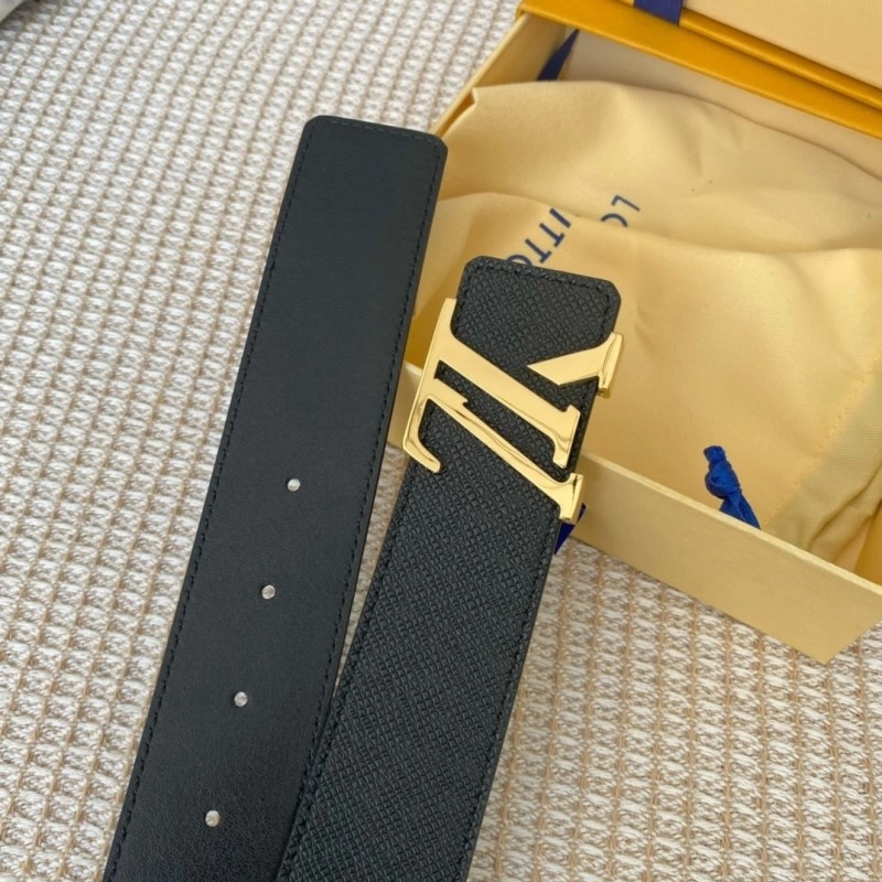Accurate model Louis Vuitton Belts