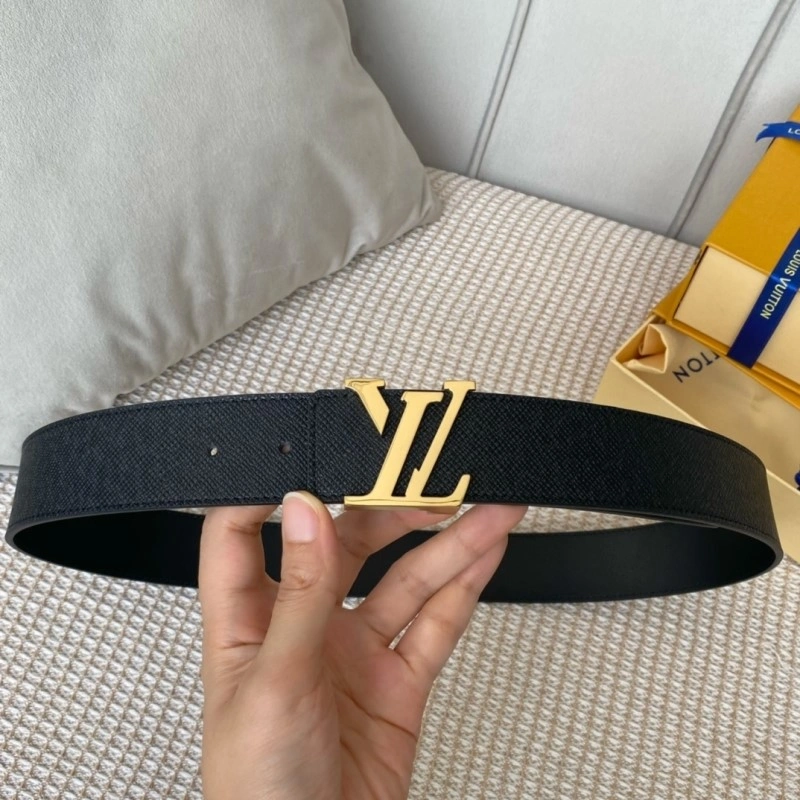 Accurate model Louis Vuitton Belts