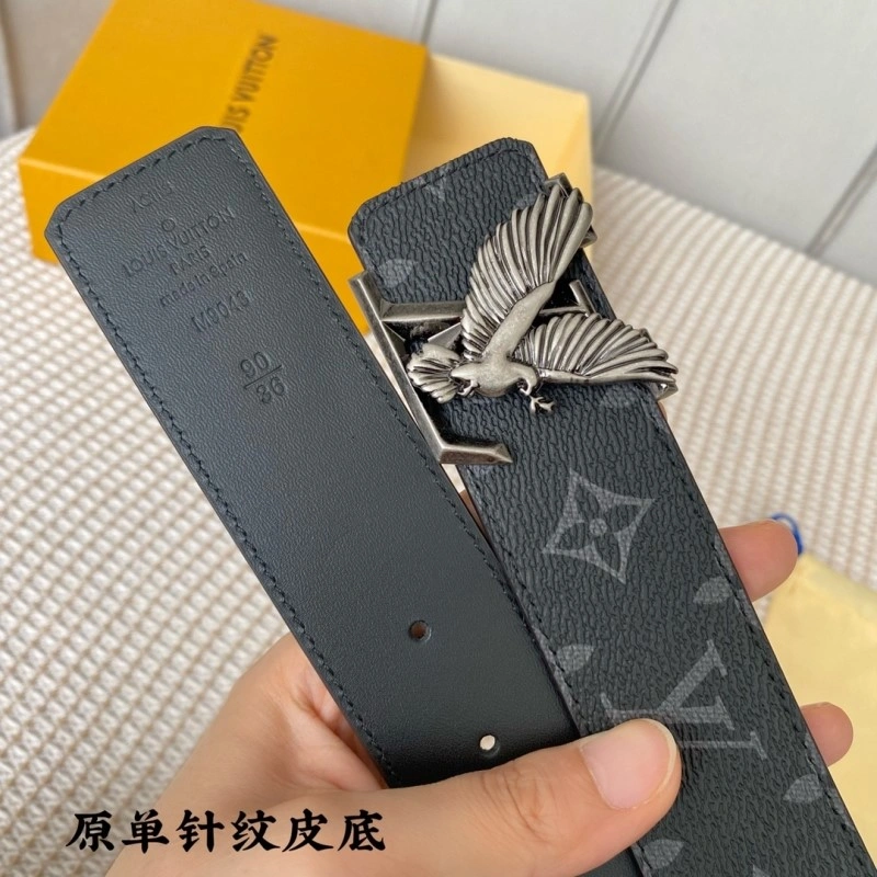 Top mirror Louis Vuitton Belts
