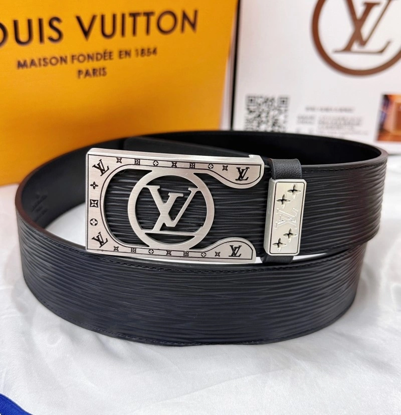 Accurate model Louis Vuitton Belts