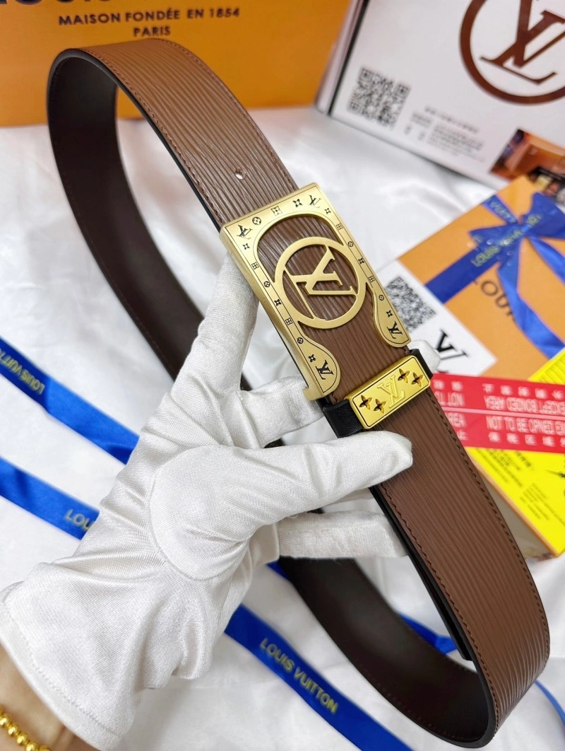 Top mirror Louis Vuitton Belts