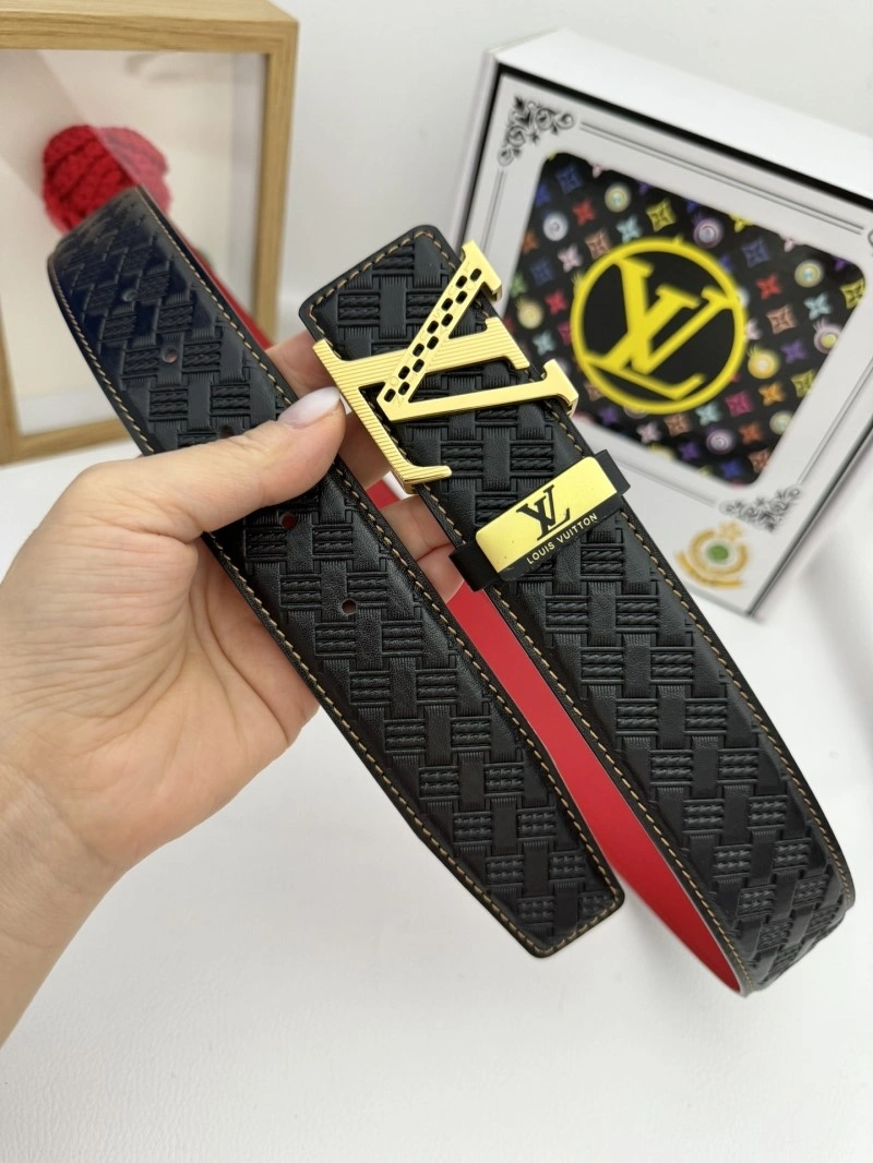 Accurate model Louis Vuitton Belts