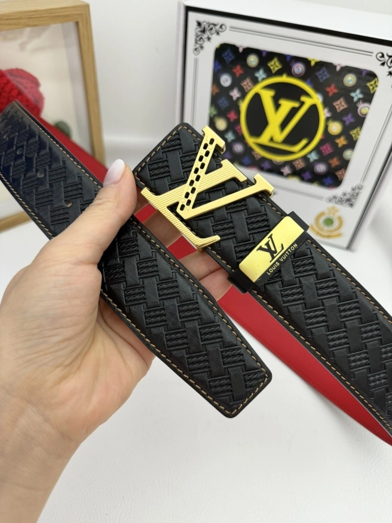 Accurate model Louis Vuitton Belts
