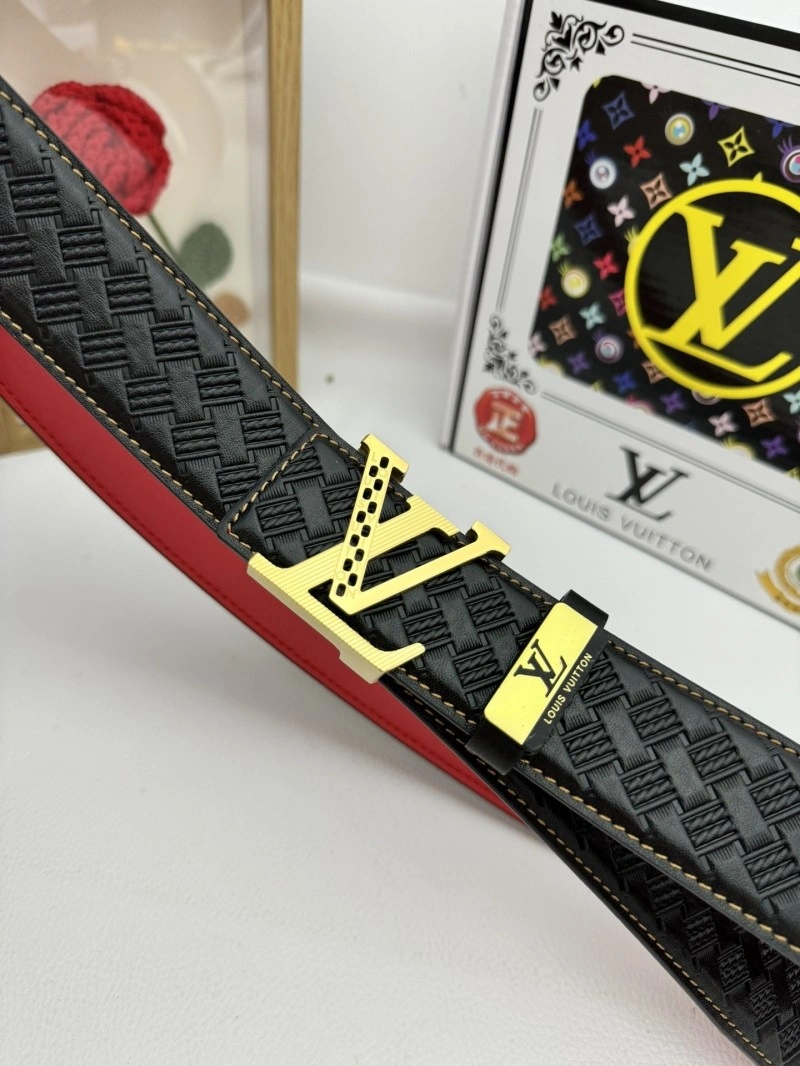 Accurate model Louis Vuitton Belts