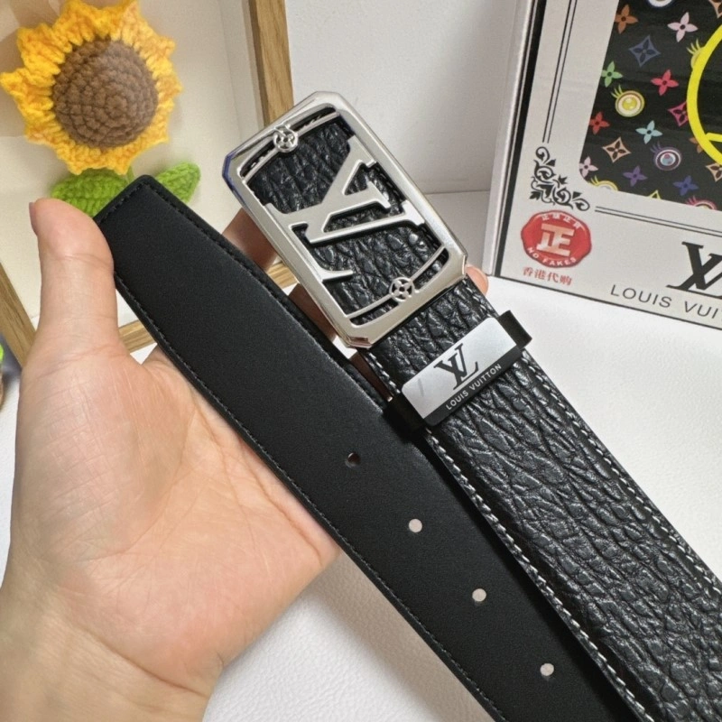Low-cost Louis Vuitton Belts