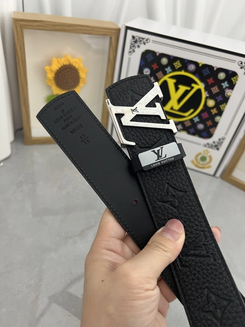 1:1 copy Louis Vuitton Belts