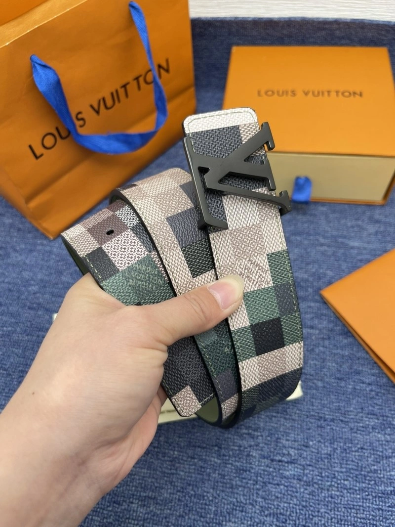 Top mirror Louis Vuitton Belts