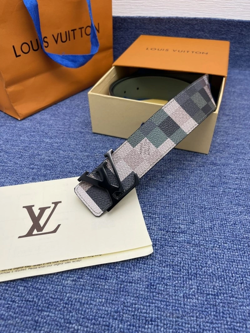 Top mirror Louis Vuitton Belts