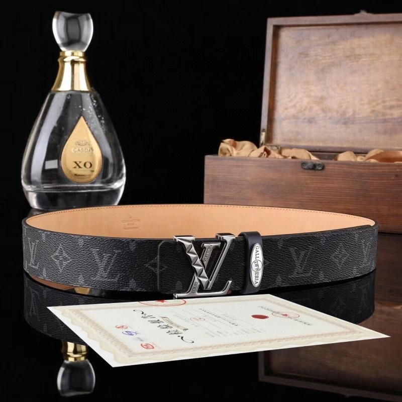 Bargain Louis Vuitton Belts