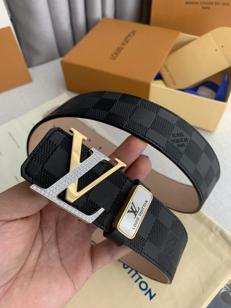 Low-cost Louis Vuitton Belts