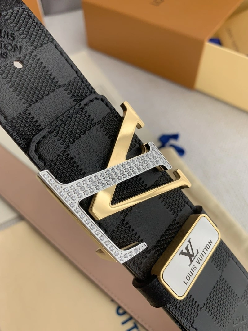 Low-cost Louis Vuitton Belts