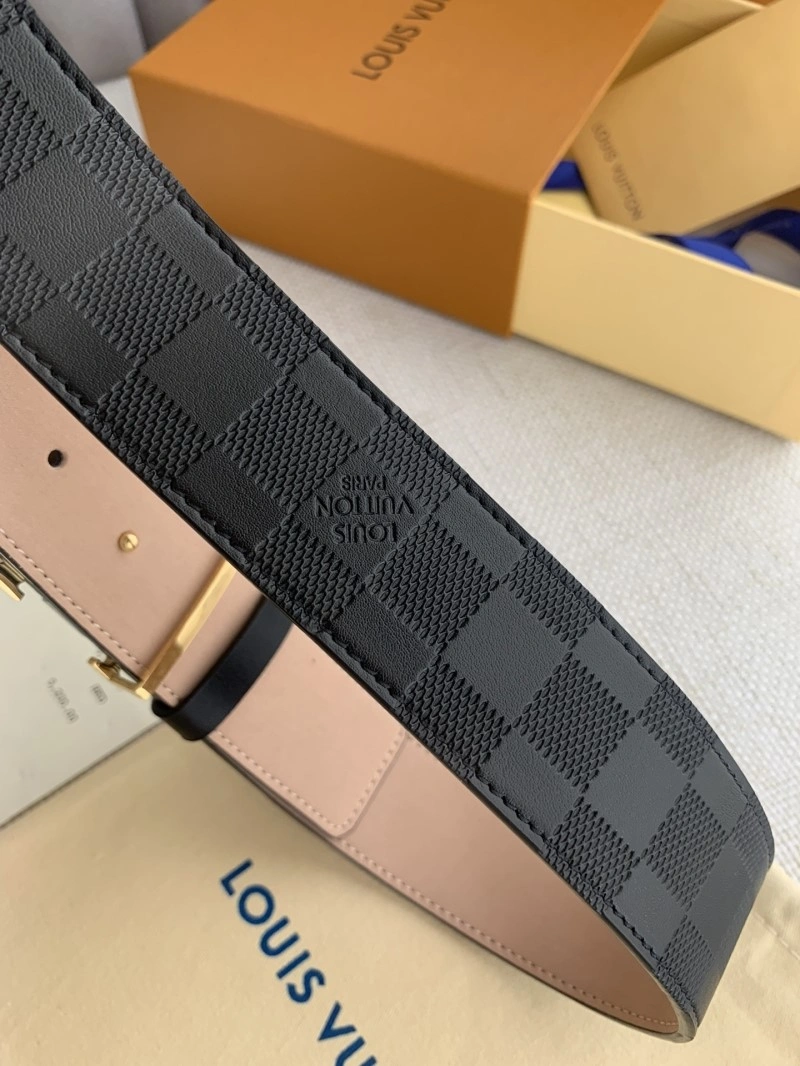 Low-cost Louis Vuitton Belts