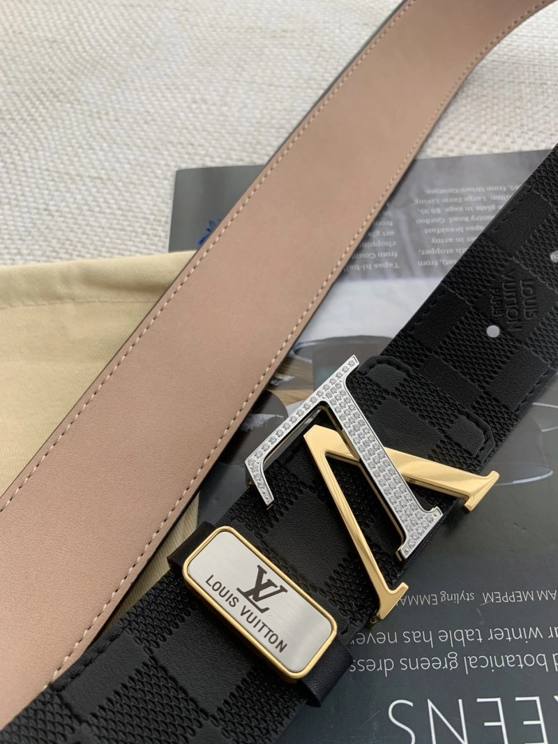 Low-cost Louis Vuitton Belts
