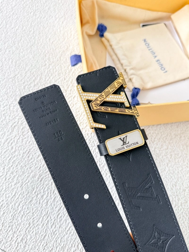 Top mirror Louis Vuitton Belts