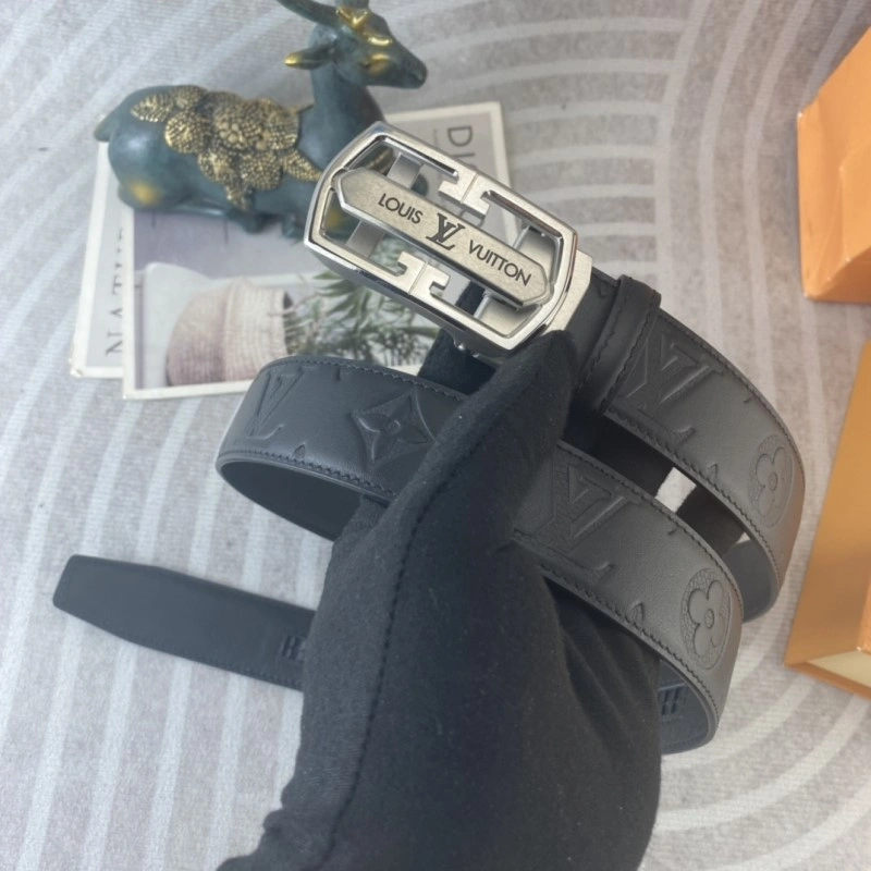 Low-cost Louis Vuitton Belts