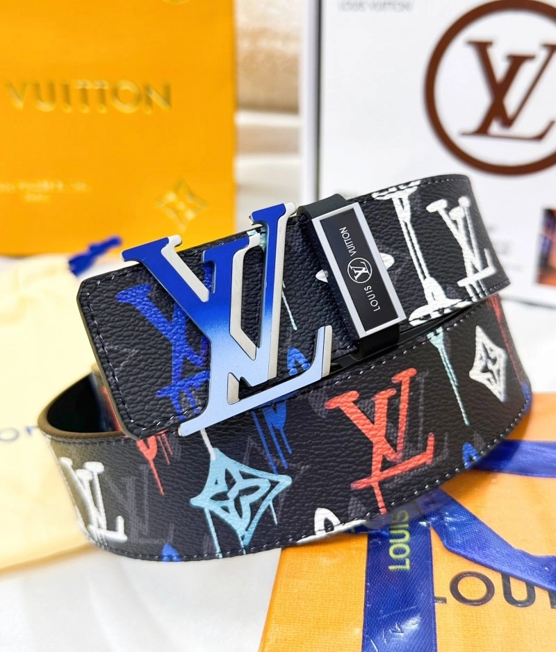 Accurate model Louis Vuitton Belts