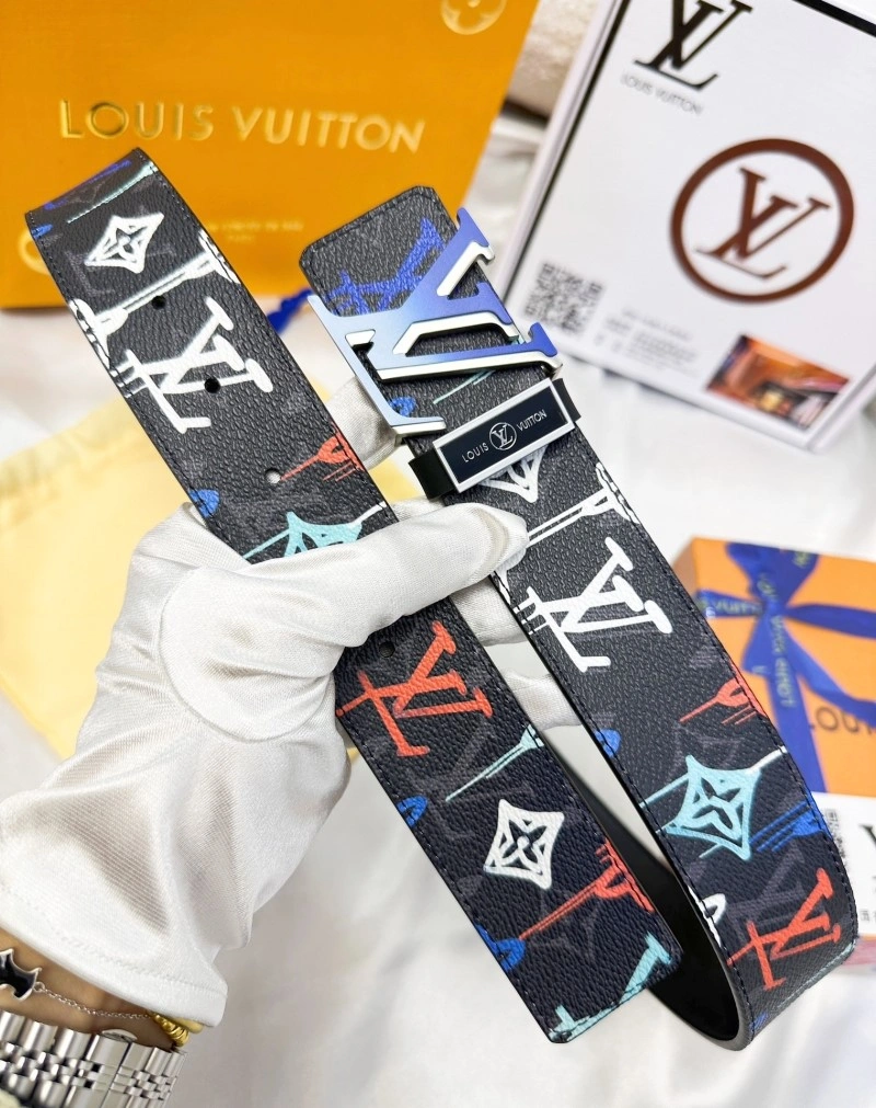 Accurate model Louis Vuitton Belts