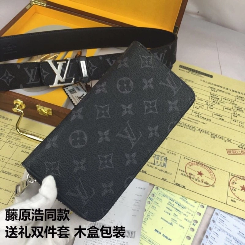 Top mirror Louis Vuitton Belts
