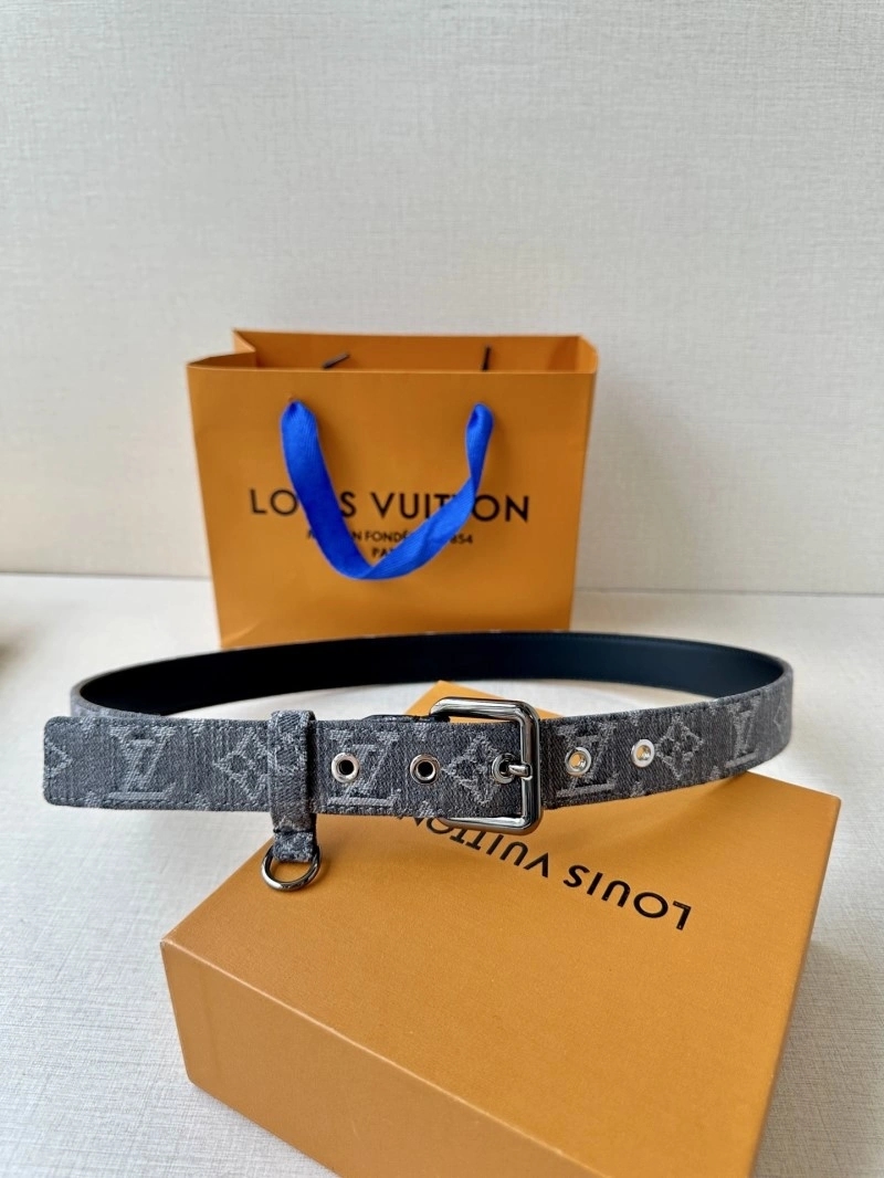 Accurate model Louis Vuitton Belts