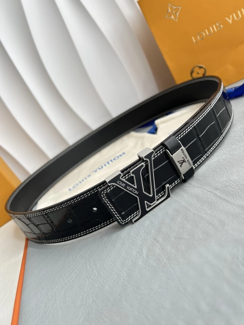 Accurate model Louis Vuitton Belts