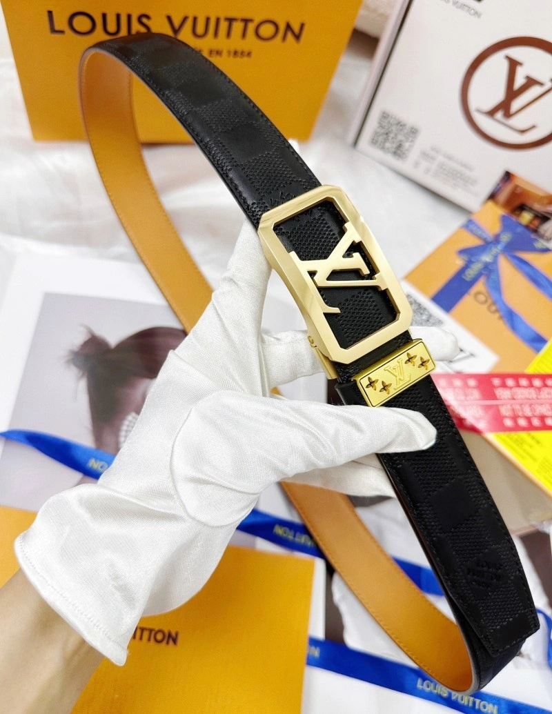 Top mirror Louis Vuitton Belts