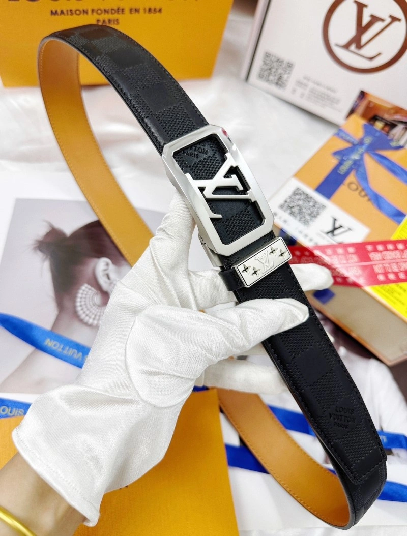 Top mirror Louis Vuitton Belts