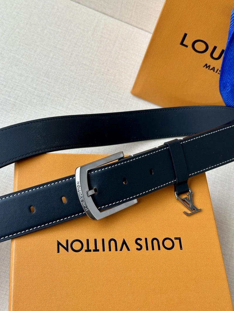 Top mirror Louis Vuitton Belts
