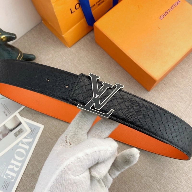 Accurate model Louis Vuitton Belts