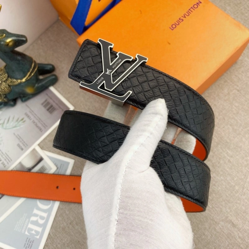 Accurate model Louis Vuitton Belts