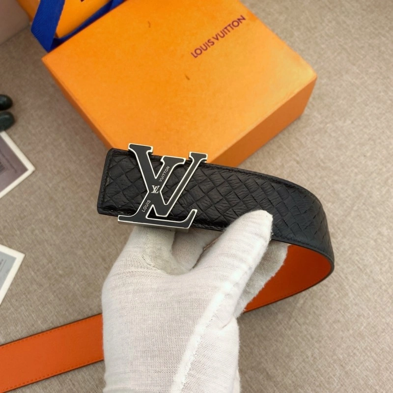 Accurate model Louis Vuitton Belts