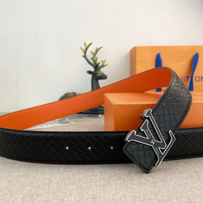Accurate model Louis Vuitton Belts