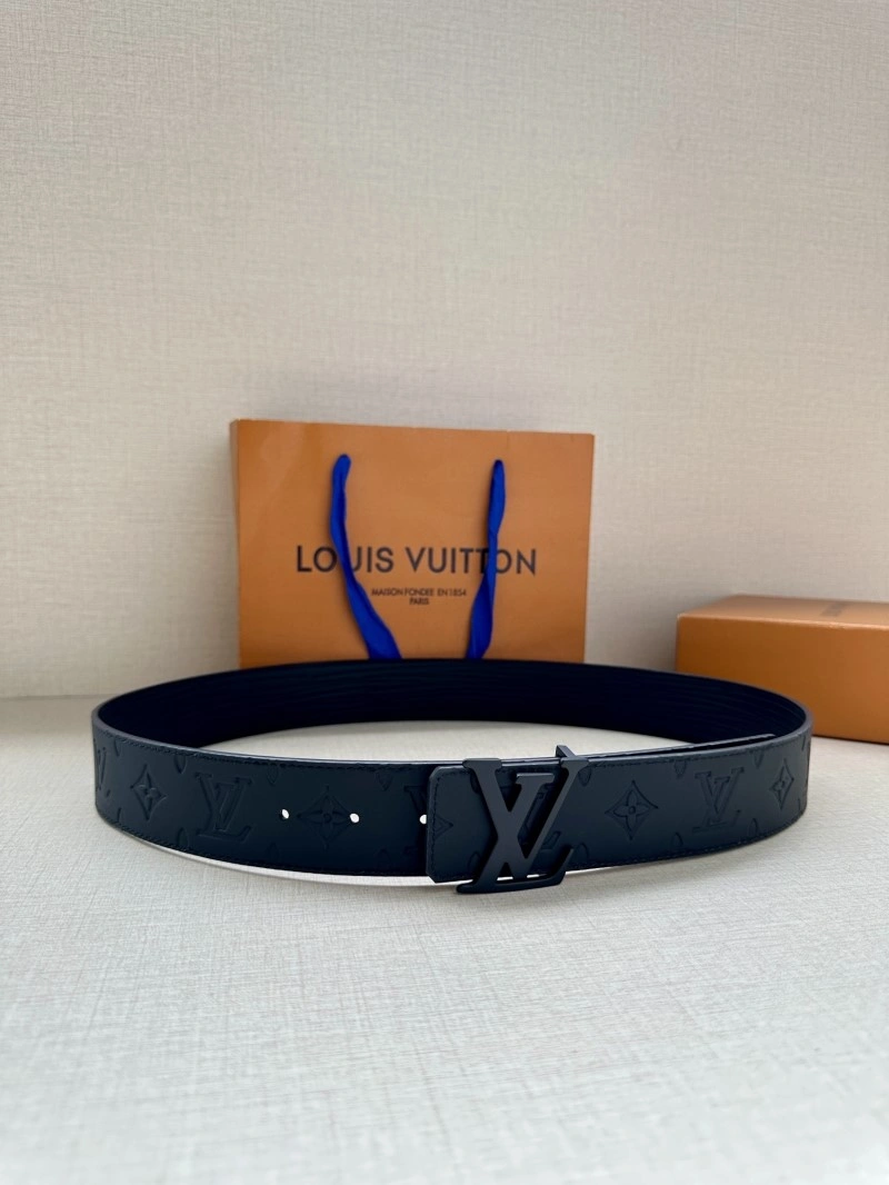 Accurate model Louis Vuitton Belts
