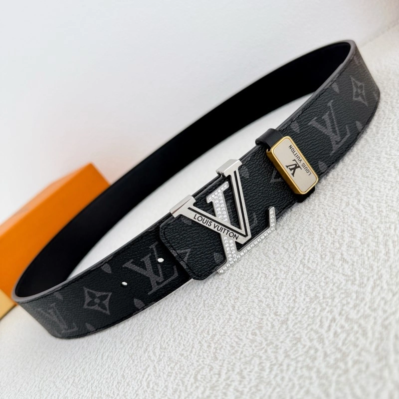 Top mirror Louis Vuitton Belts