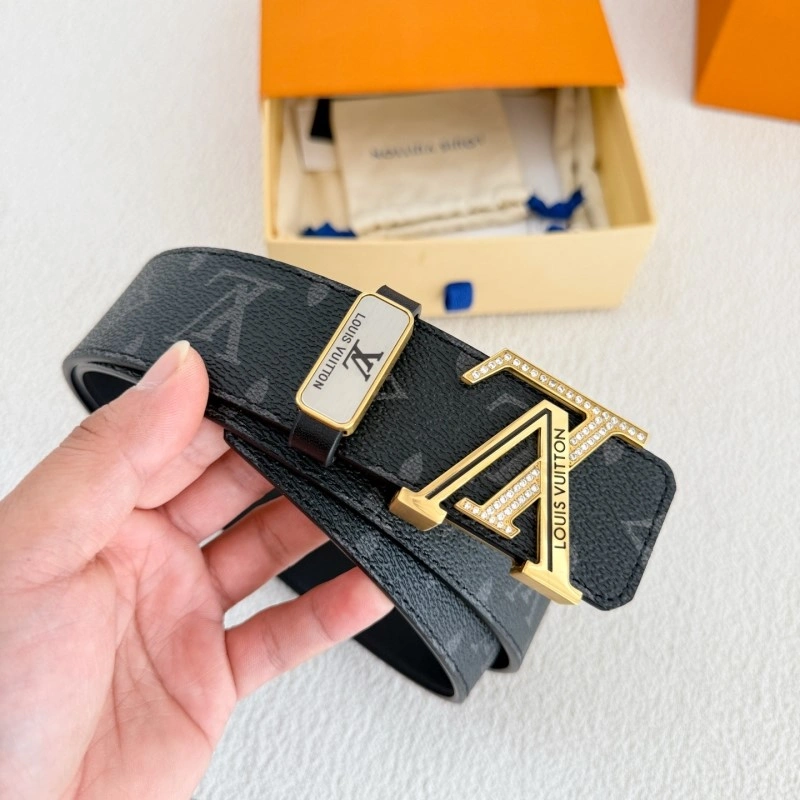 Top mirror Louis Vuitton Belts