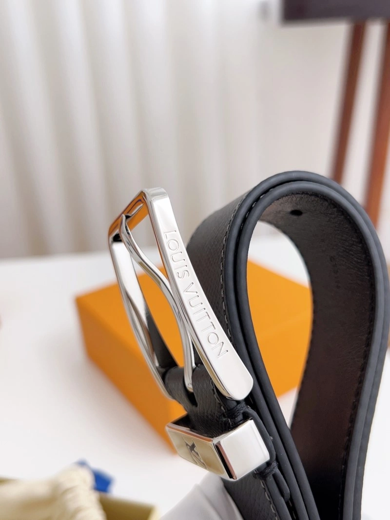 Legit Louis Vuitton Belts