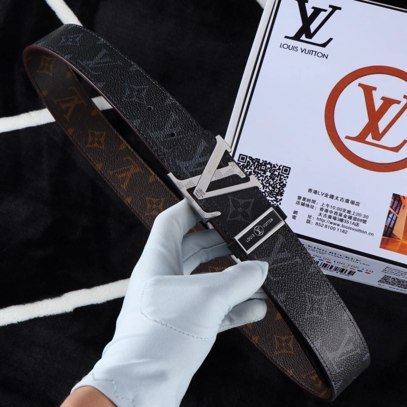 Accurate model Louis Vuitton Belts