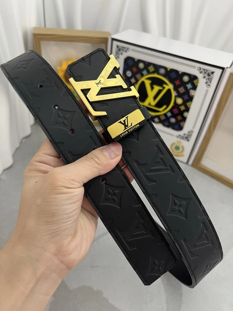 Low-cost Louis Vuitton Belts