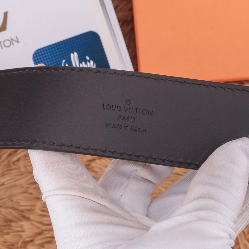 Low-cost Louis Vuitton Belts