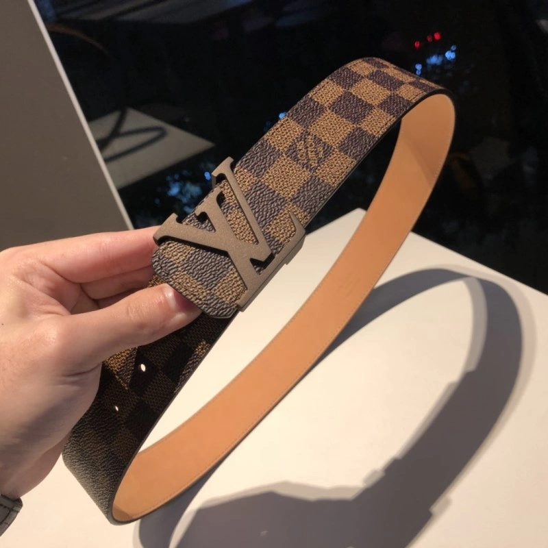 Accurate model Louis Vuitton Belts