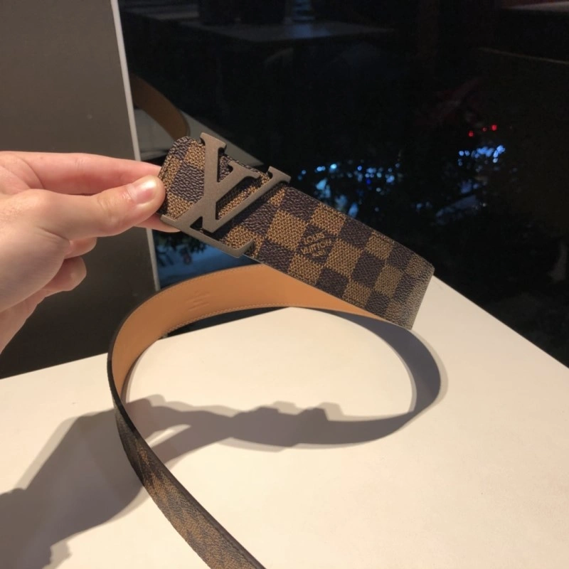 Accurate model Louis Vuitton Belts