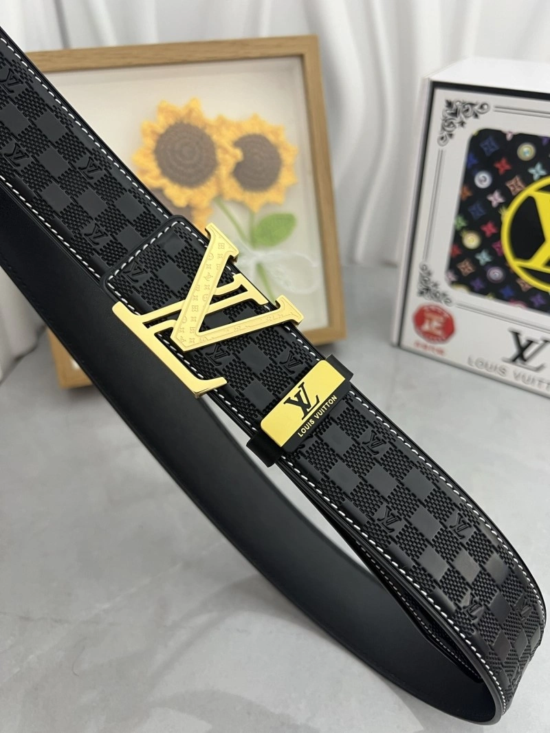 Low-cost Louis Vuitton Belts