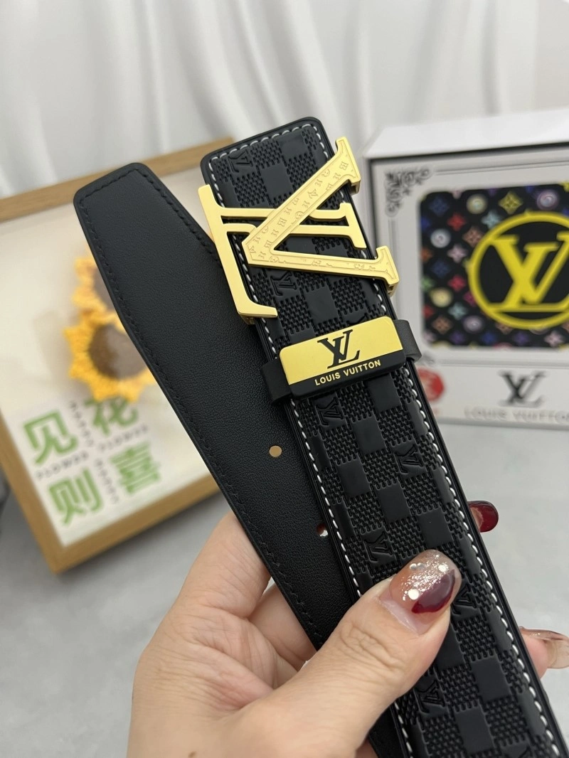 Low-cost Louis Vuitton Belts