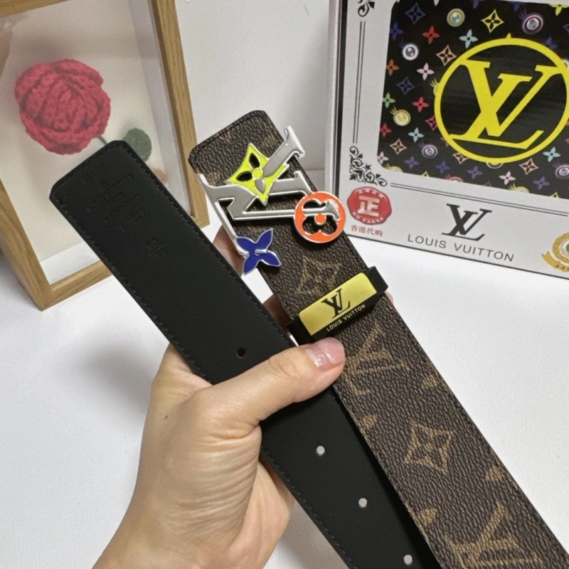 Accurate model Louis Vuitton Belts