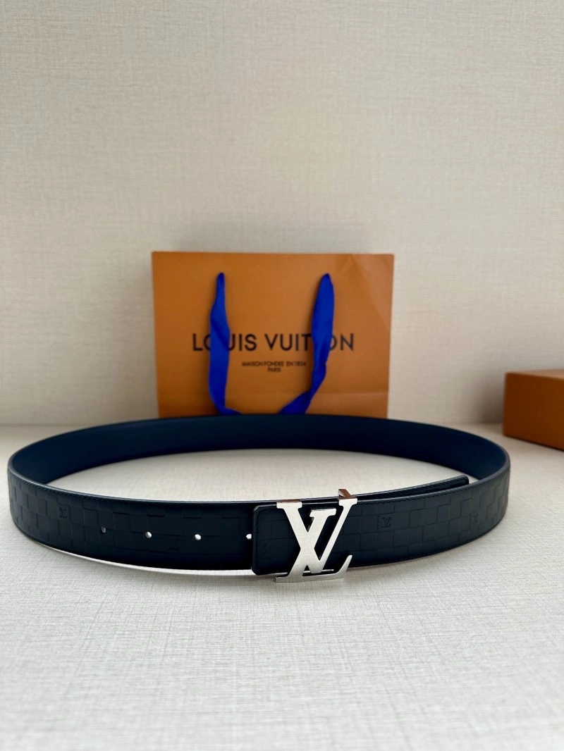 Accurate model Louis Vuitton Belts