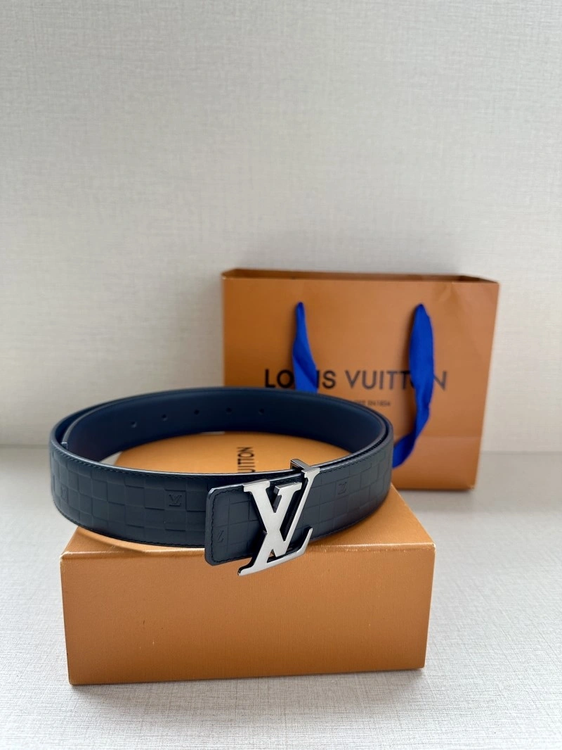 Accurate model Louis Vuitton Belts
