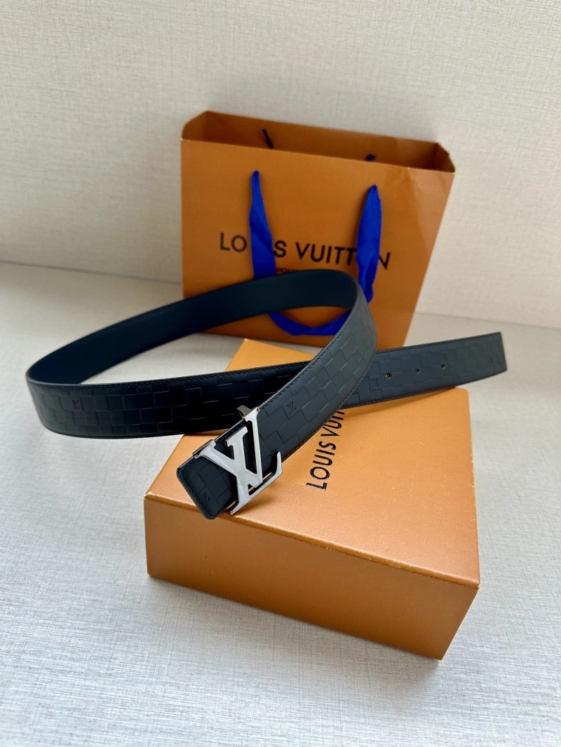 Accurate model Louis Vuitton Belts