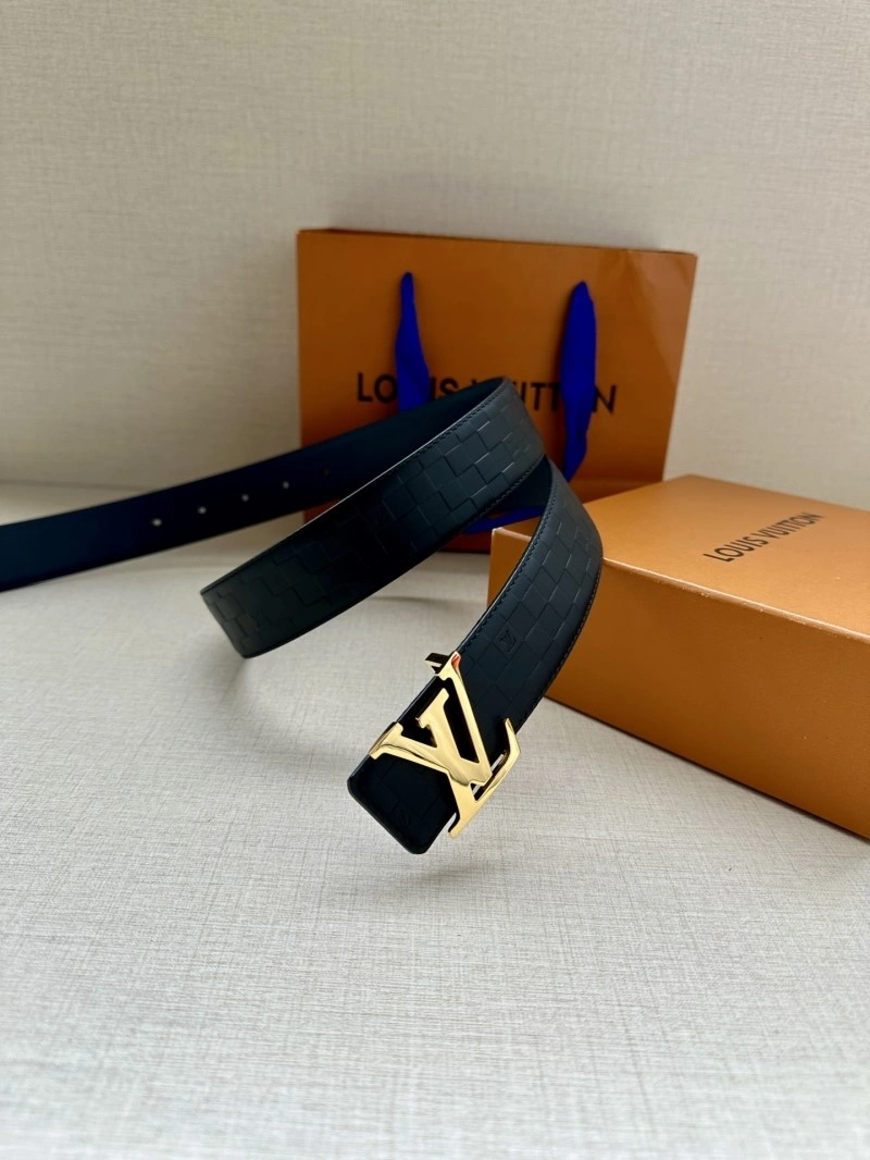 Accurate model Louis Vuitton Belts