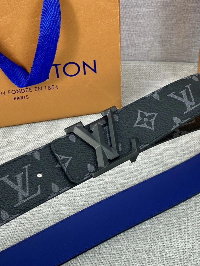 Low-cost Louis Vuitton Belts