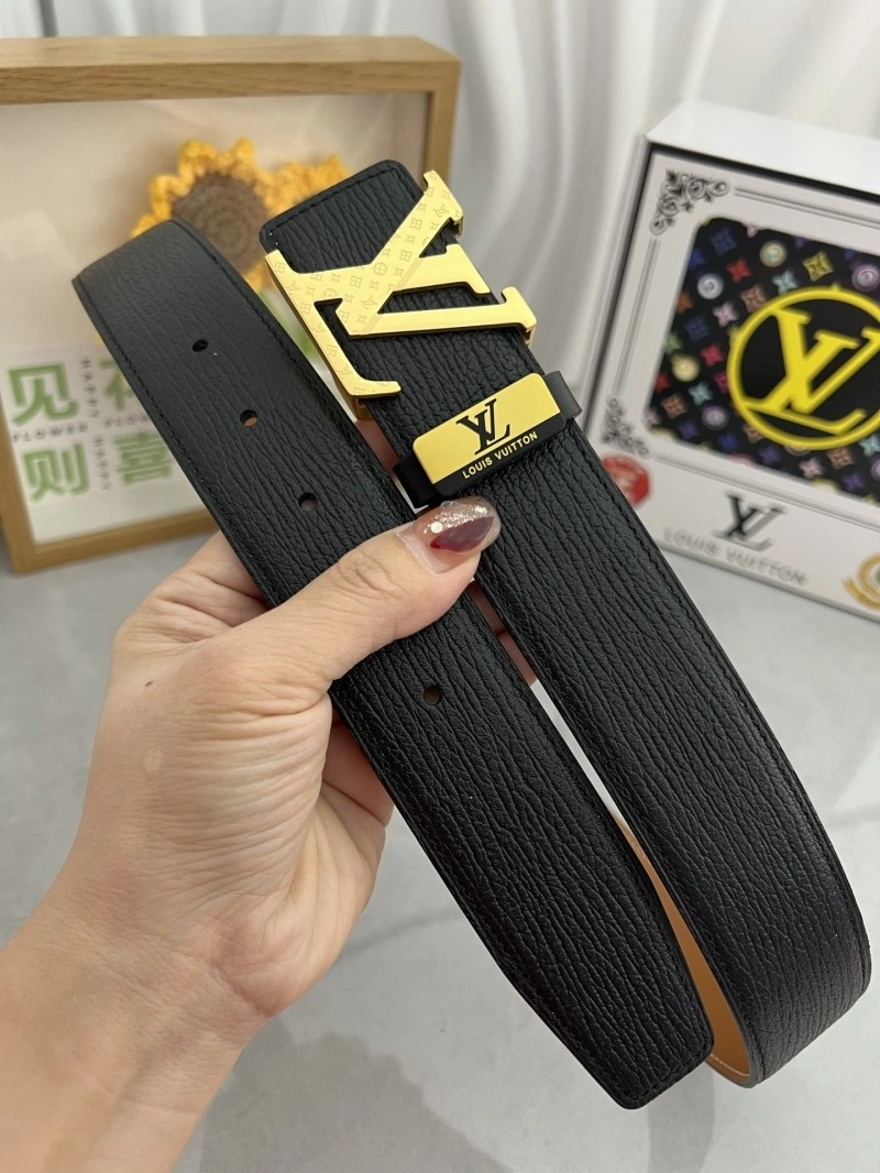 Low-cost Louis Vuitton Belts