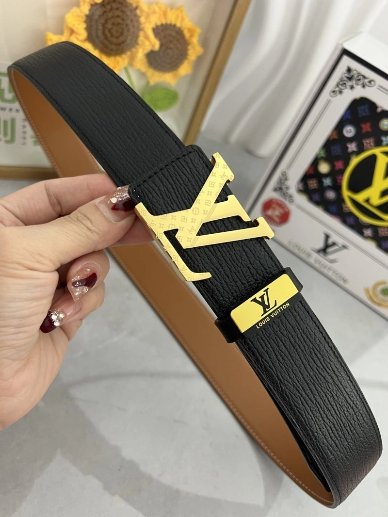 Low-cost Louis Vuitton Belts